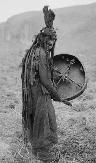 Kun loitsijat vielä loveen lankesivat – shamanistisen maailmankuvan ...